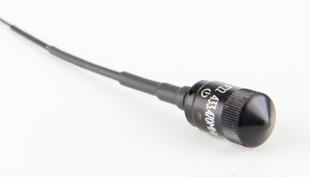 TINYLOC FALCONRY TRANSMITTER F22 216 MHz | TinyLoc